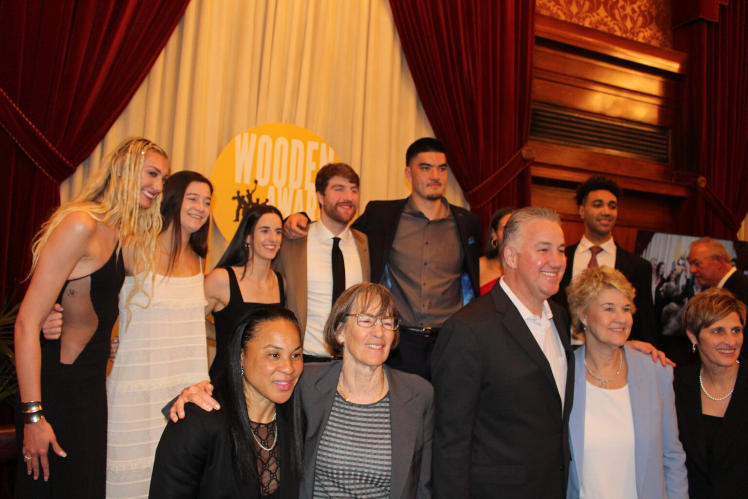 Wooden Award Gala Honors Dawn Staley, Caitlin Clark and Zach Edey » # ...